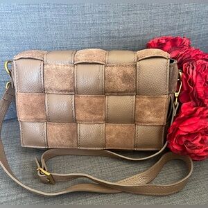 Genicci | Bags | Nwt Genicci Crossbody Shoulder Bag Italian Leather ...